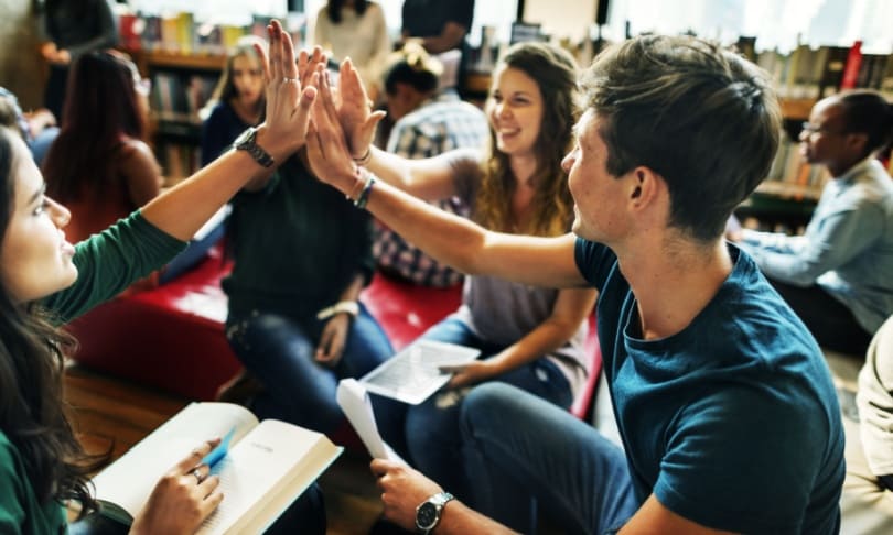 ¿Qué es un sociólogo y cómo puedo serlo?