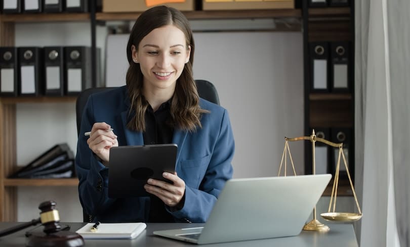 ¿Cuál es la diferencia entre un abogado y un licenciado en derecho?